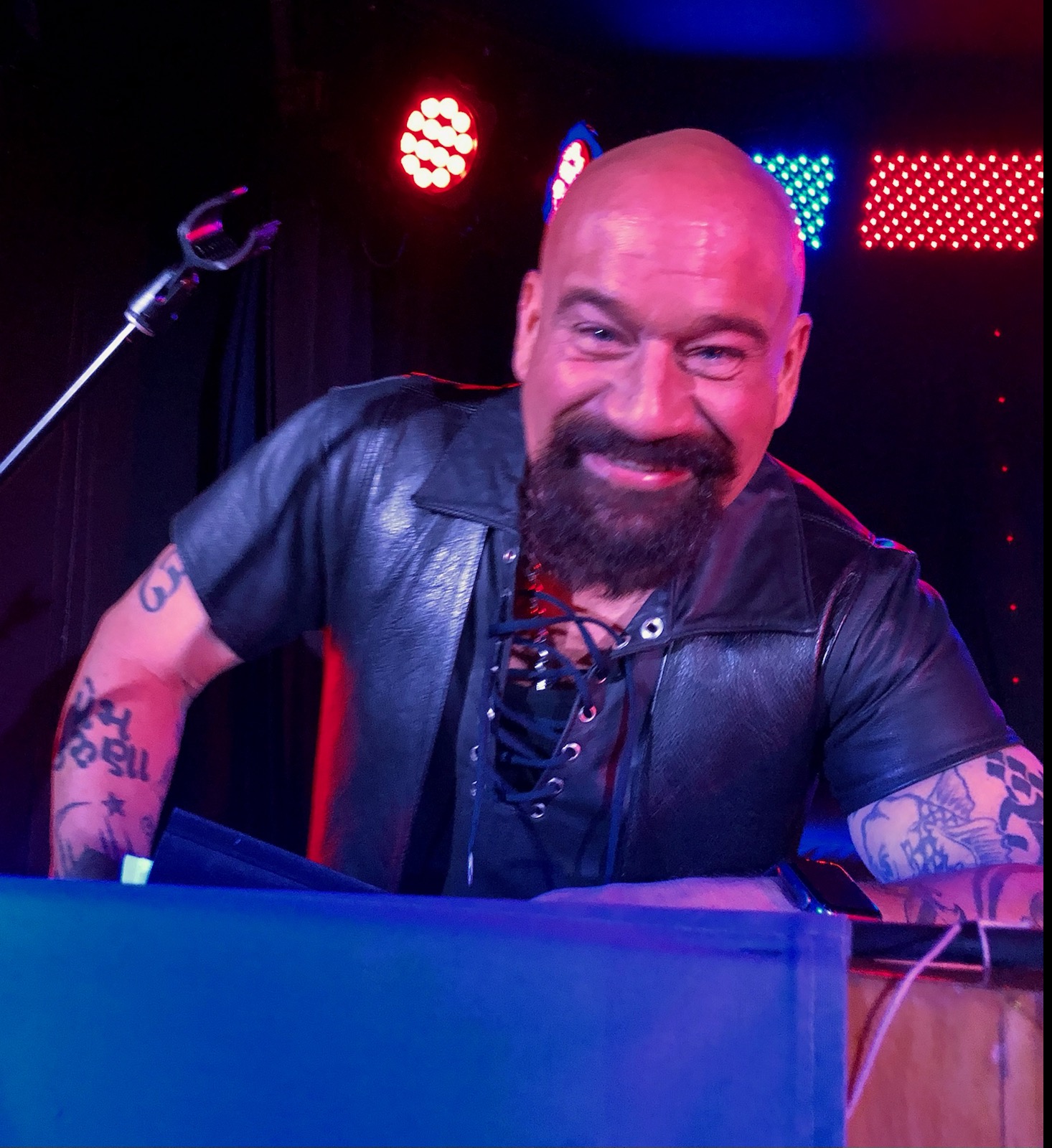 First Mate Contest Emcee Announced – Mates Leather Weekend